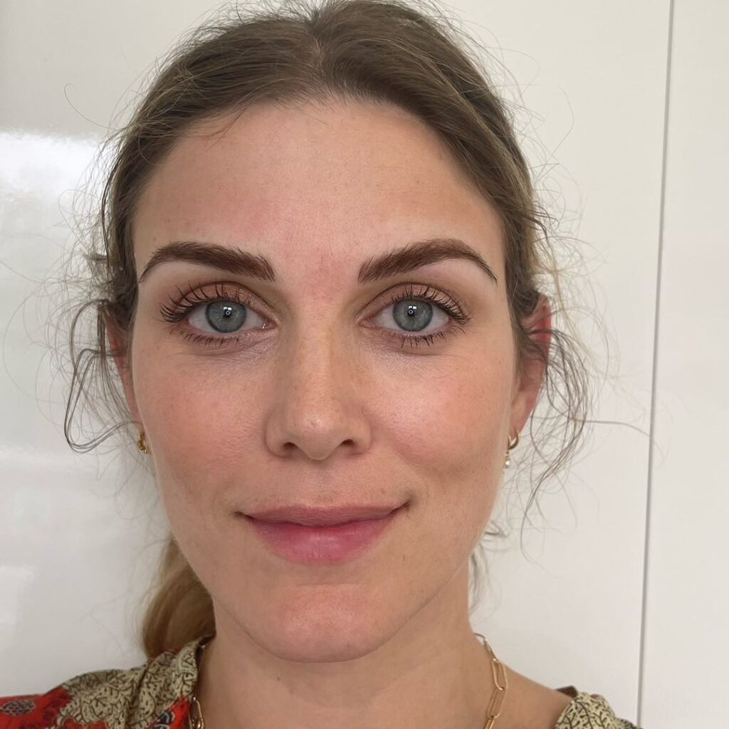 Defined thick microbladed brows - Sian Dellar