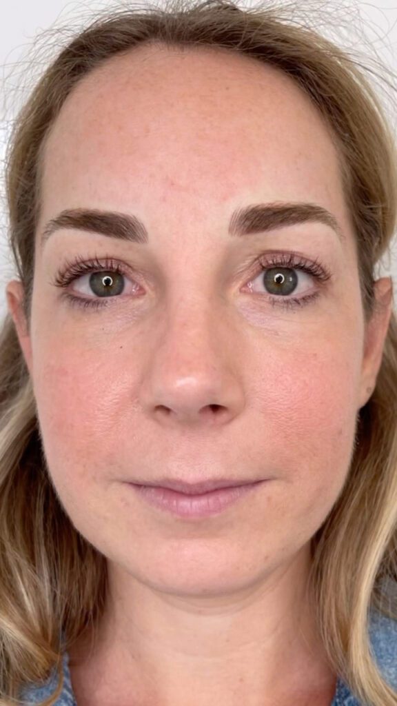 Microbladed brows soft arch style - Sian Dellar